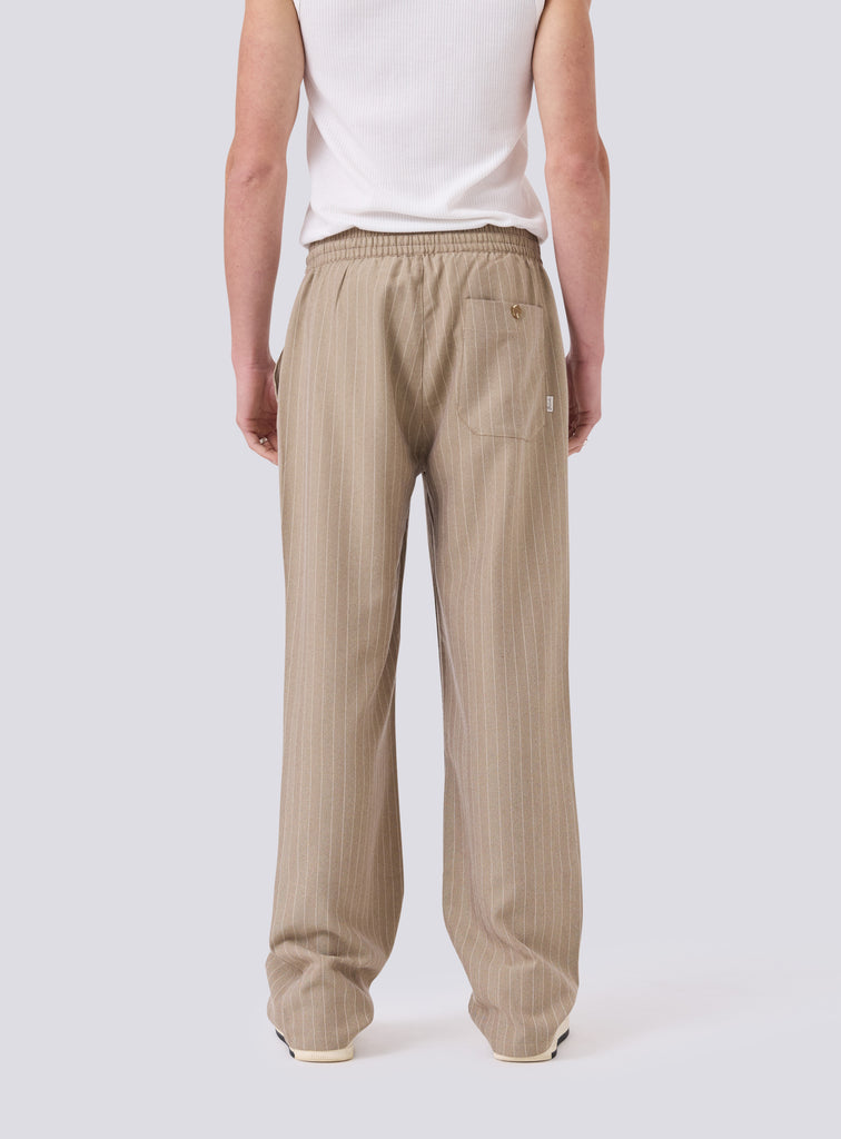 Boxy Suit Pant Herringbone – Barney Cools